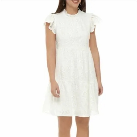 crown & ivy | Dresses | Nwt Crown Ivy White Lace Short Sleeve Tiered ...